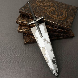 Metal Asta's Sword Miniature Demon-dweller Massive Greatsword 5-leaf ...