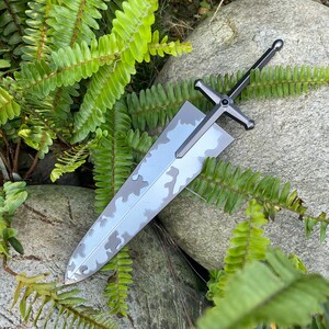 Metal Asta's Sword Miniature Demon-dweller Massive Greatsword 5-leaf ...