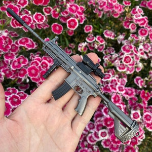 Re4 Leon S Kennedy Weapons Red 9 Pistol RPG Thompson Submachine Le5 ...