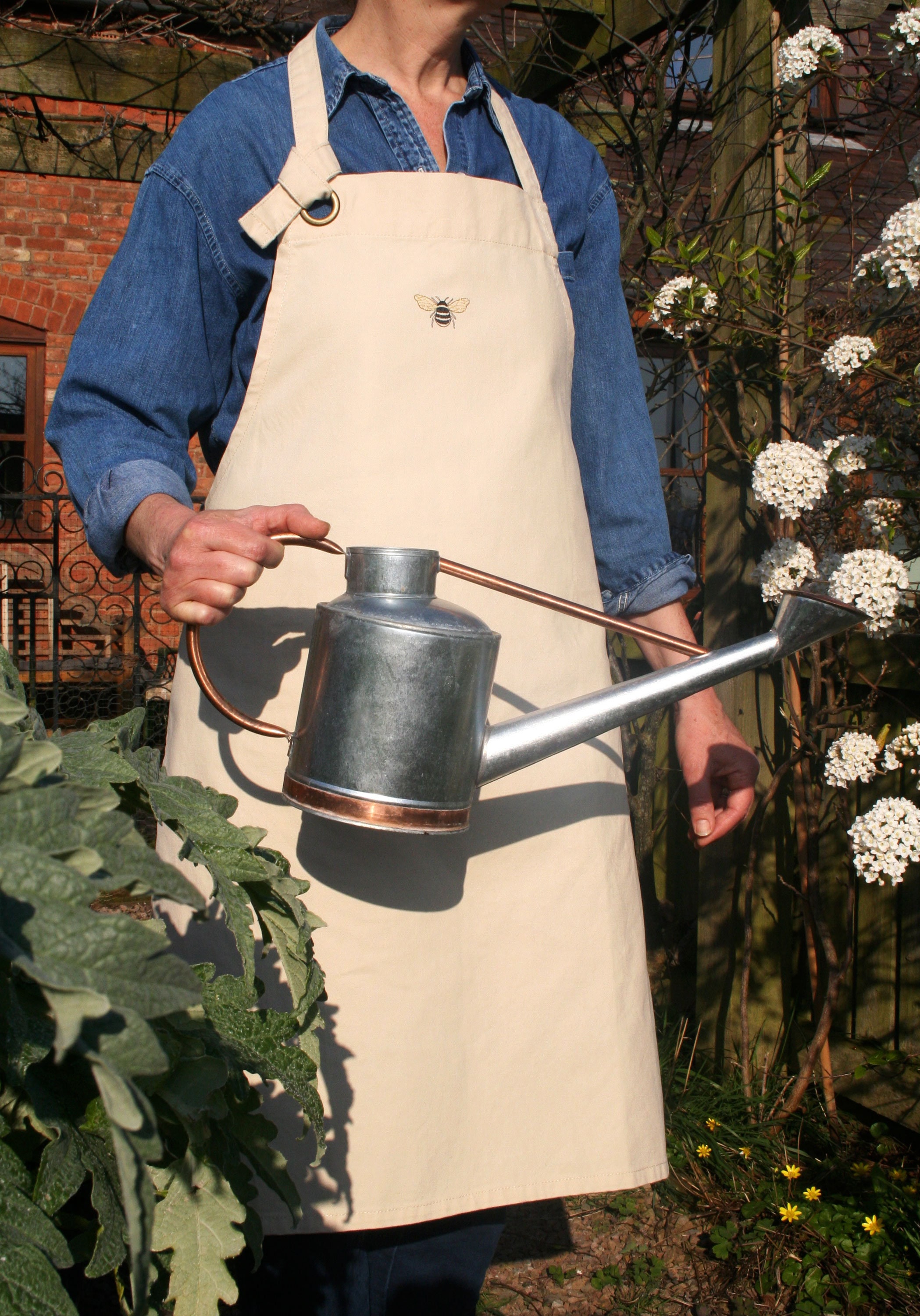 Embroidered Bee Apron: Heavy Cotton Canvas Kitchen Bib - Etsy