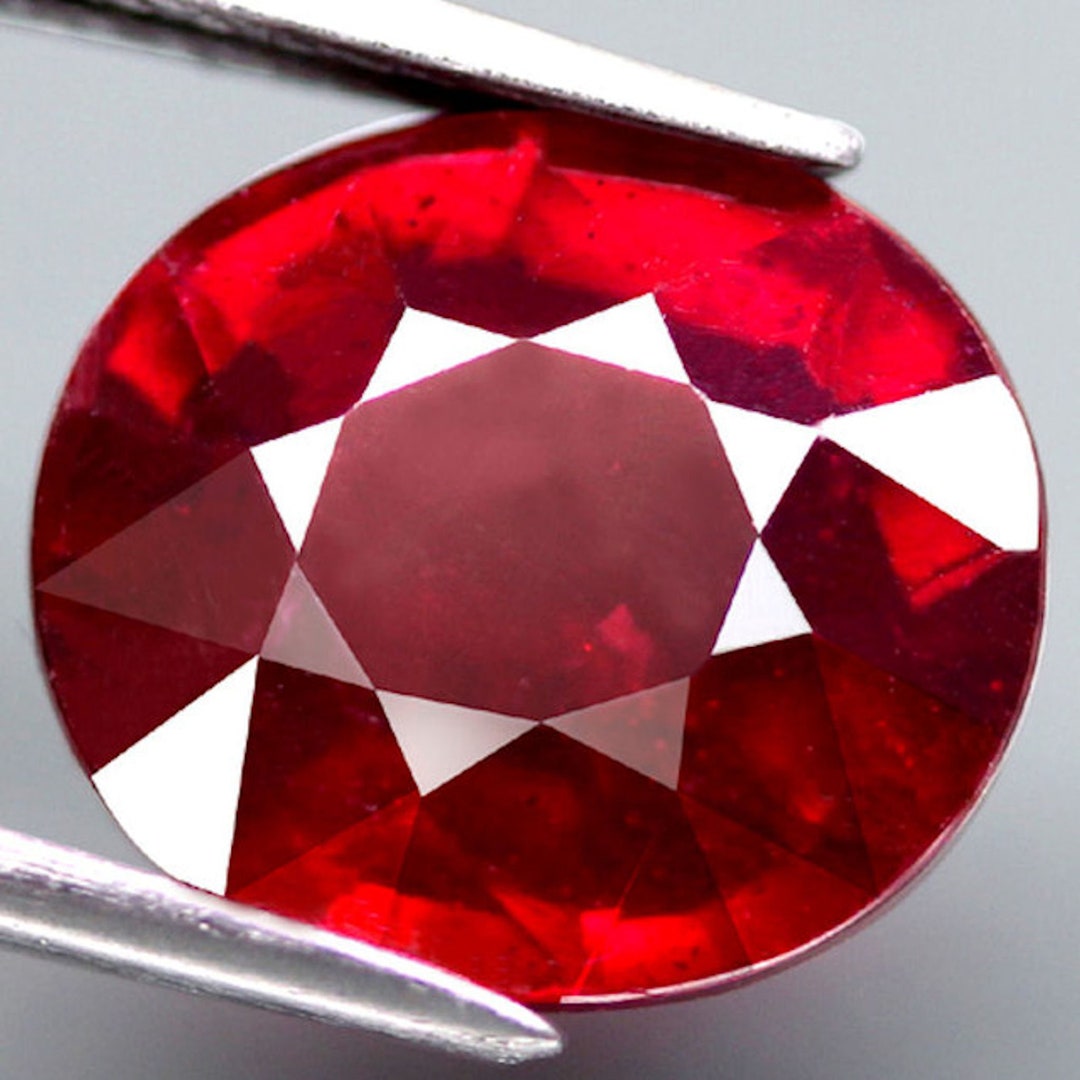 5.57 Carat Cherry Ruby - Fiery and Beautiful 10x8mm Natural Ruby ...