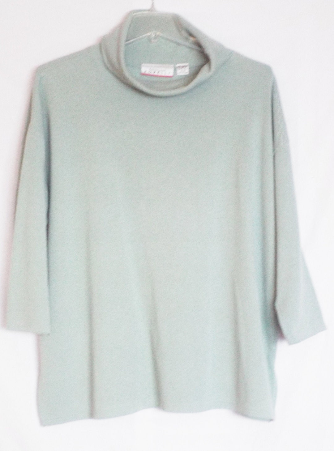 Moda Internozionale Forelli Long Sleeved Light Green Cowl Neck Tight ...