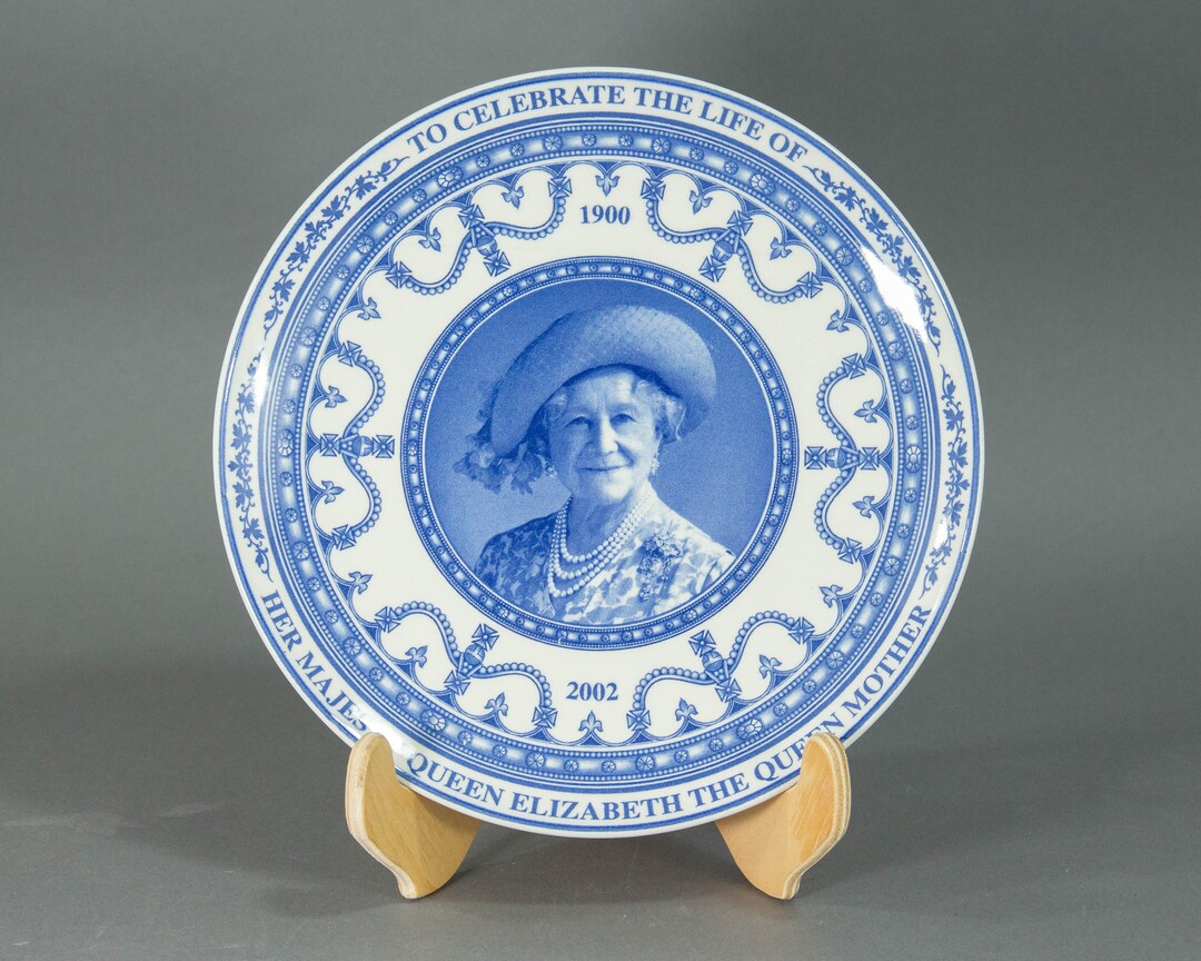 A Beautiful Wedgwood 2002 Queen Mother Commemorative Plate - Etsy UK