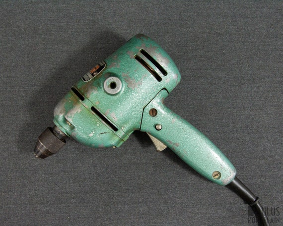 Black & decker corded drill store