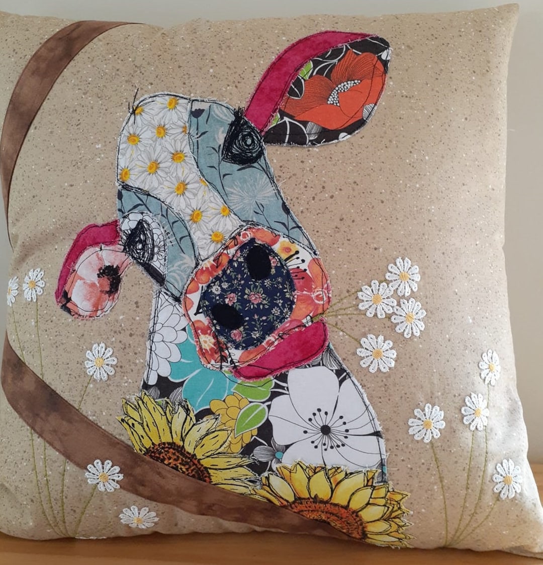 Cow Applique Pattern Daisy a Adorable Scrappy Dairy Farm Animal Scrap ...