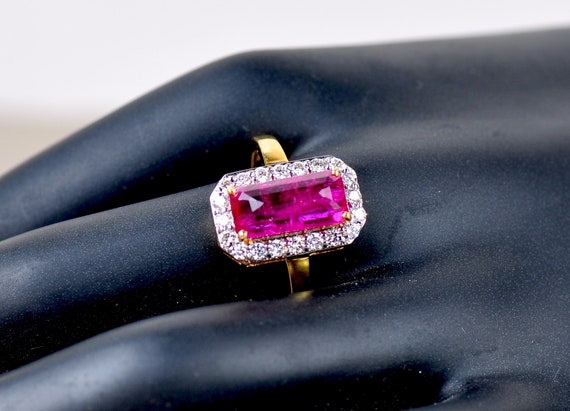 GIA GG Certified Appraised 18KT 2.96 ct Fiery Red Bur… - Gem