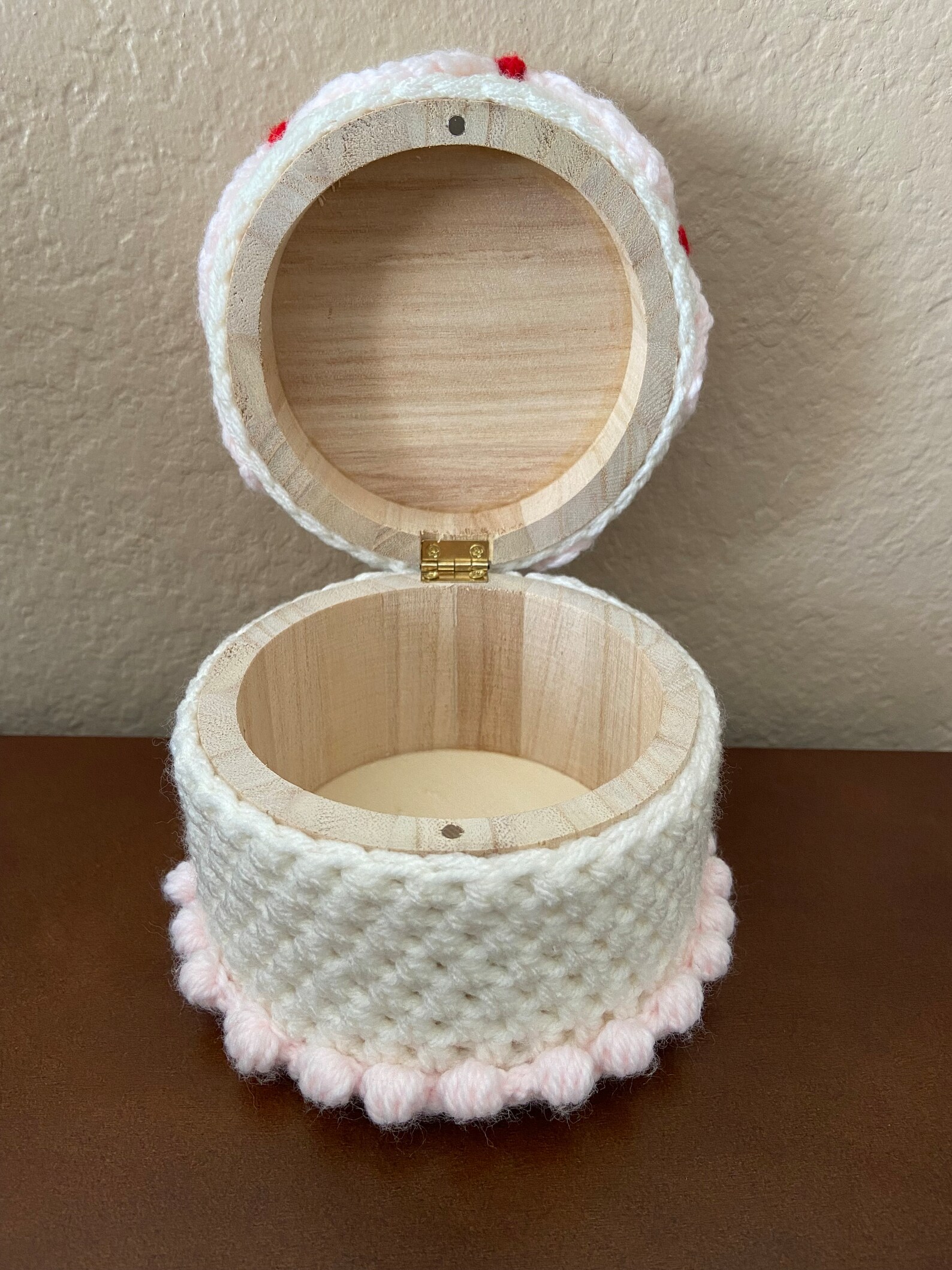 Handmade Crochet Cake Box White/pink/red Frosting With Cherry Details 3 ...