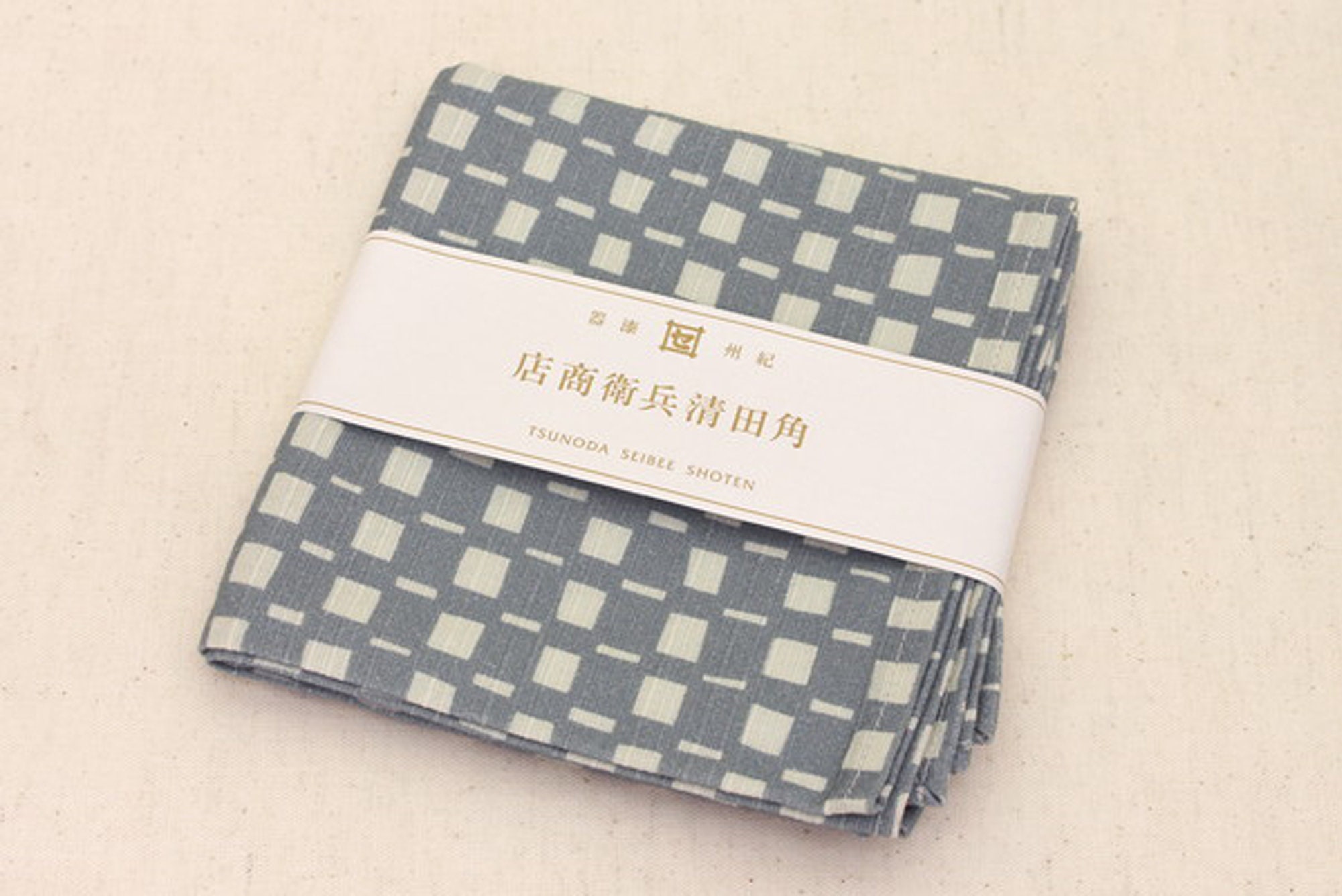 Traditional Japanese Bento Box Carved from One Piece of | Etsy