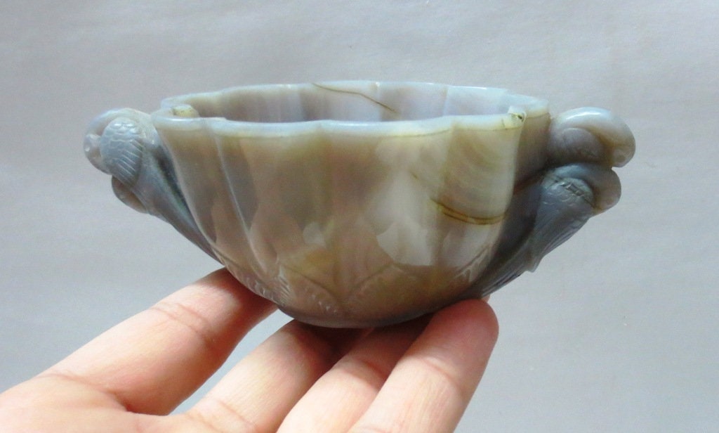 Indian Mughal Style Agate Haqeeq Bowl Hand Carved Fine Parrots Carved ...