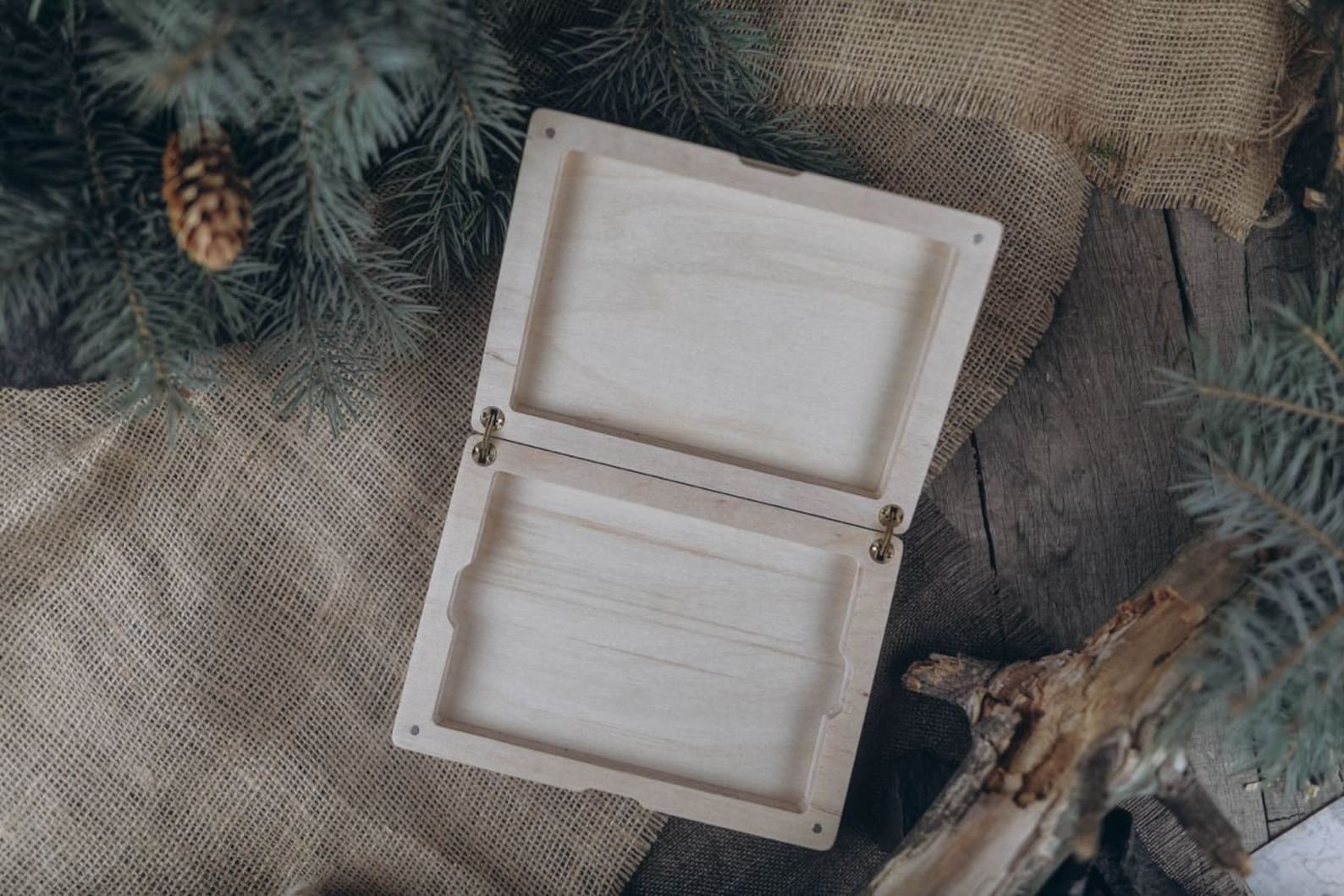 Wooden Photo Box for 4x6 Photos, Wedding Photo Box With Personalized ...