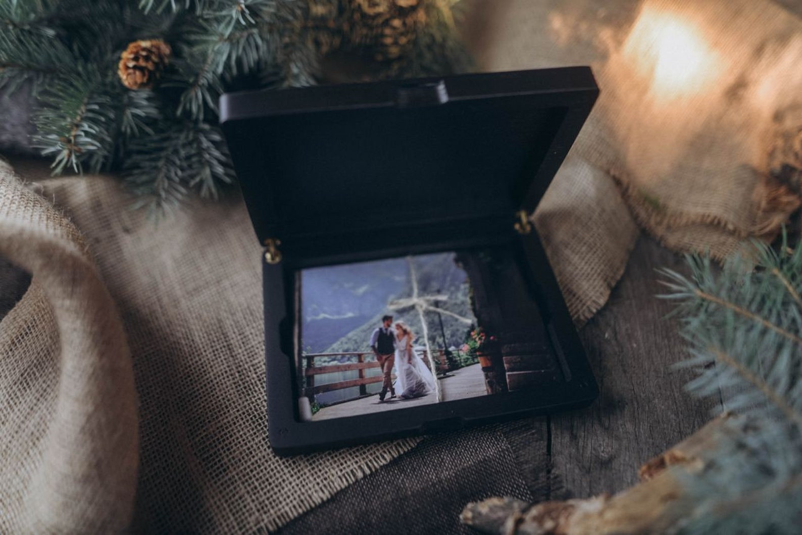 Wooden Photo Box for 4x6 Photos, Wedding Photo Box With Personalized ...