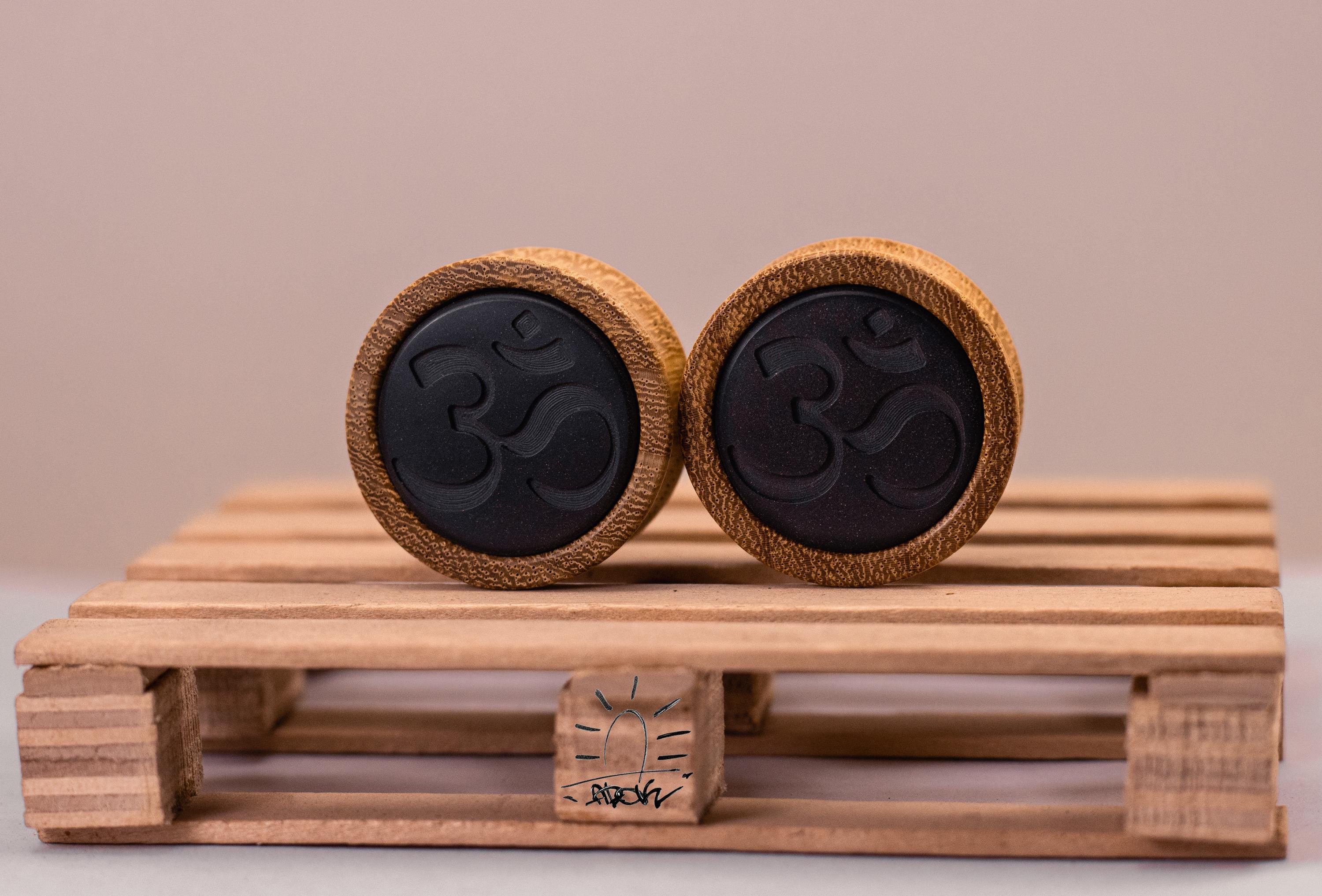 Handmade Om Symbol Wood Ear Plugs • Organic Engraved Gauges - Etsy