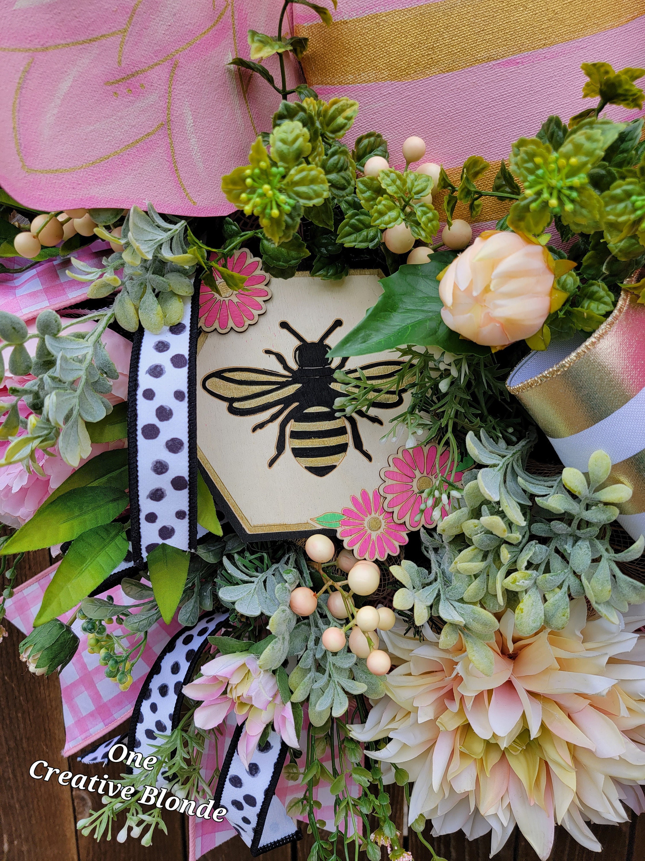 Bee Wreath, Bee Decor, Summer Wreath, Bee, Bumble Bee, Spring Wreath ...