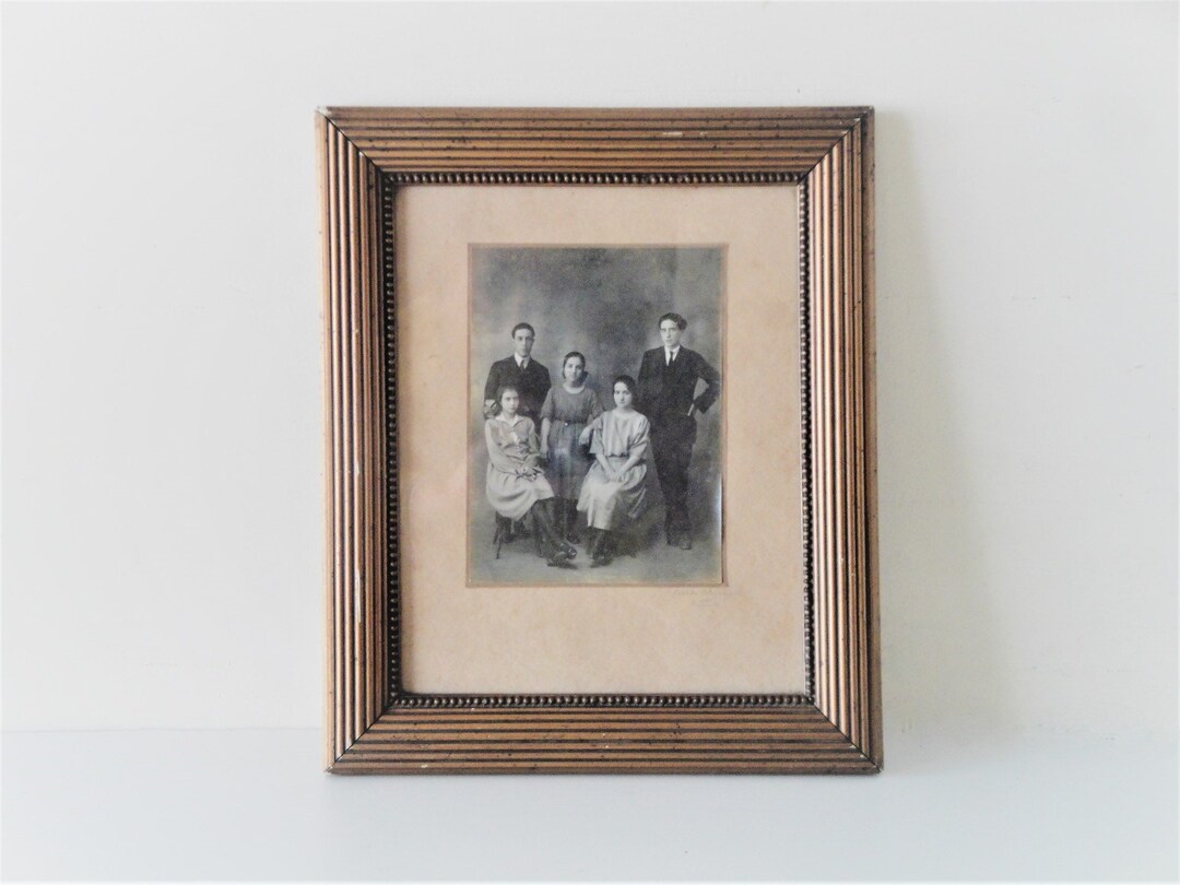 Antique Wooden Golden Frame W Original Photo of Family Portrait-black ...