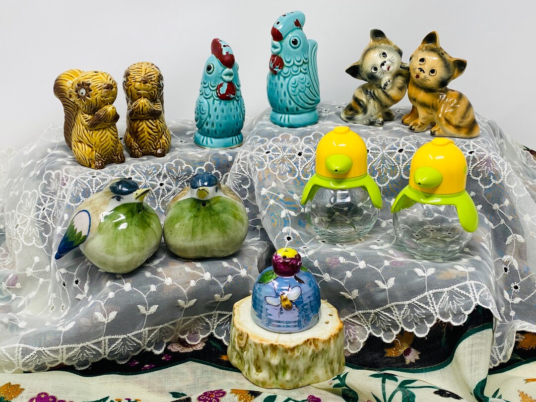 Kitschy Animal Salt & Pepper Shakers: Squirrels, Roosters, Kittens ...
