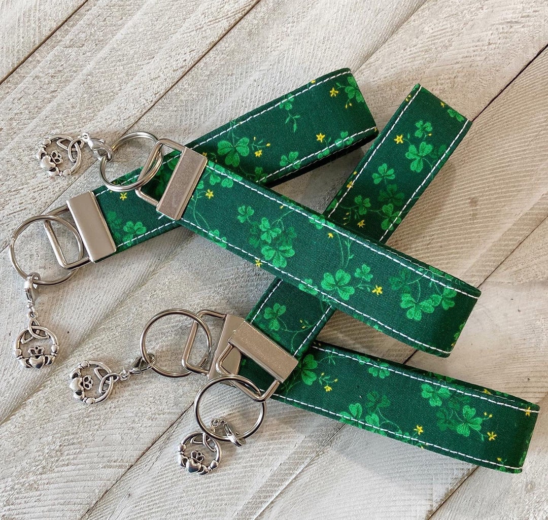Irish Claddagh and Shamrock Key Fob - Etsy