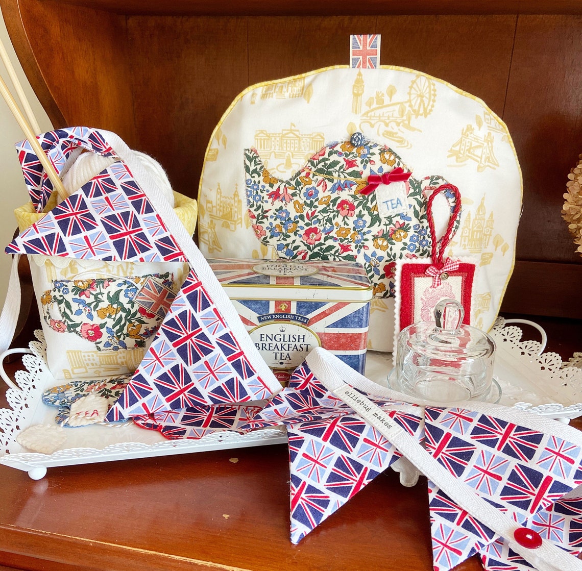 Union Jack Print Anglophile Mini Bunting Banner Garland | Etsy