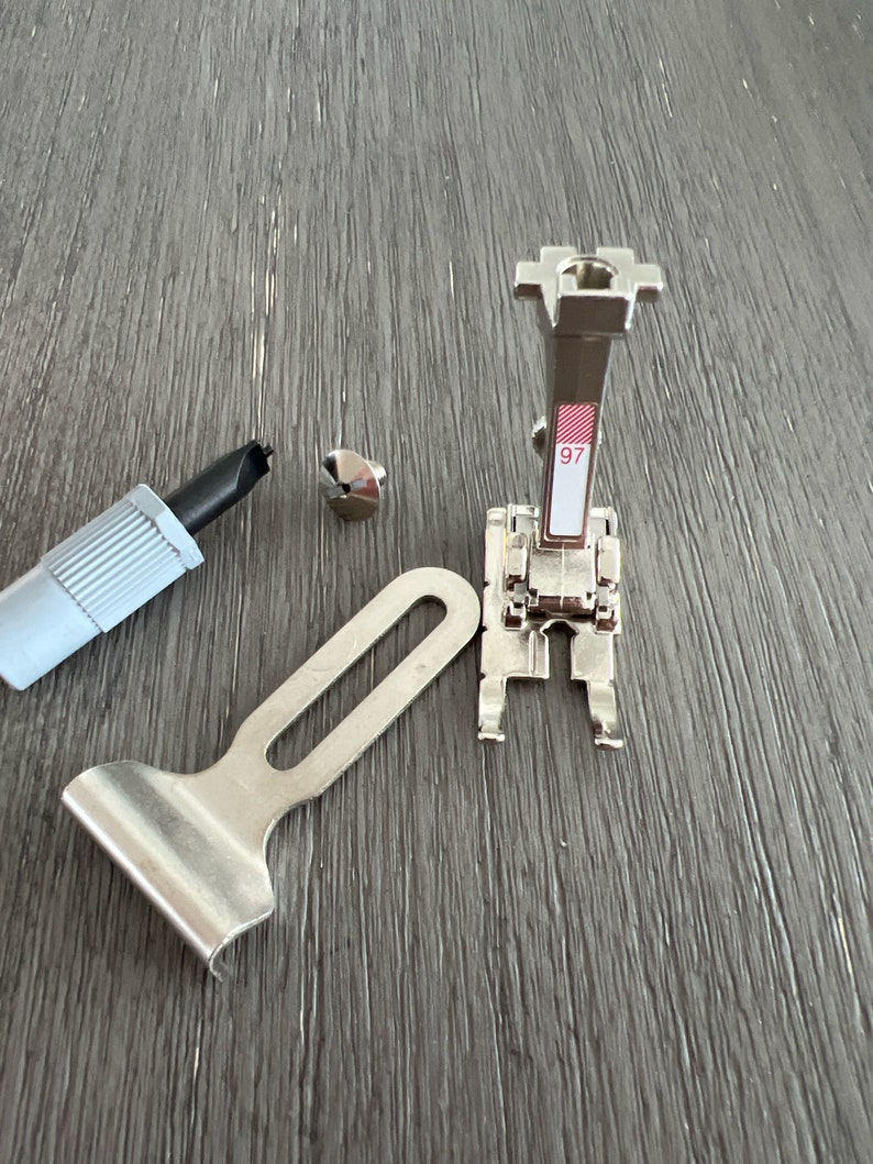 Bernina 97 Patchwork Foot With Guide - Etsy