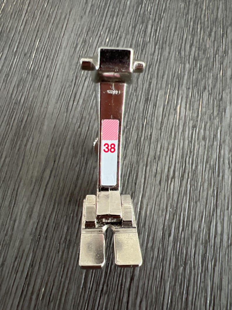 Bernina 38 Piping Foot for Newer Machines - Etsy