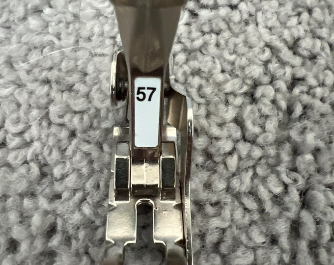 Bernina #57 Patchwork Foot With Guide for Older Machines - Etsy