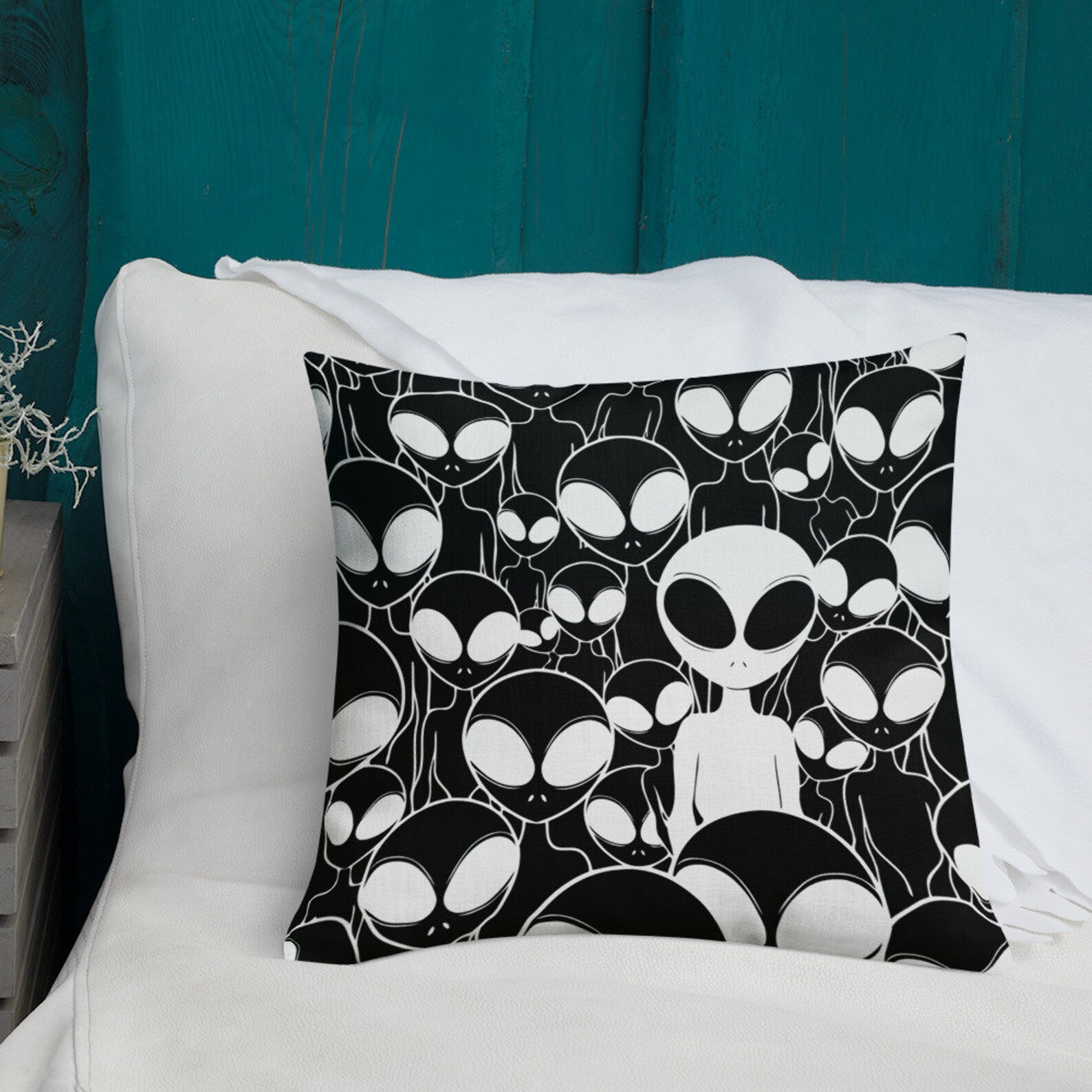 Aliens Among Us Throw Pillow, Alien Pillow, Cozy Space Lover Gift ...