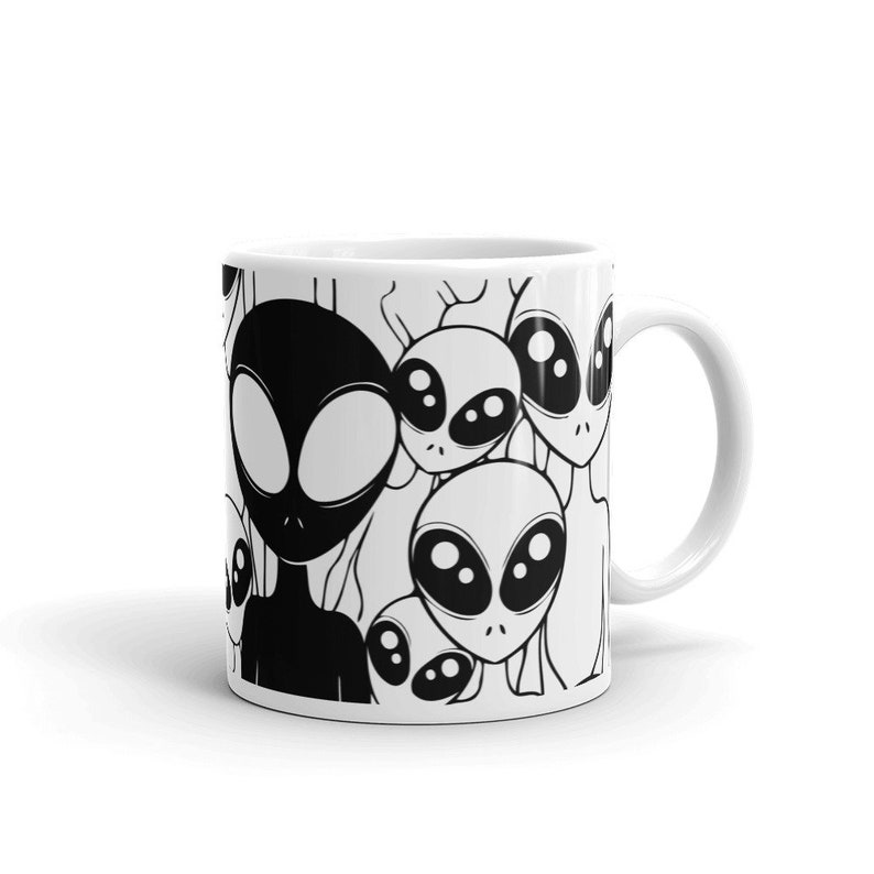 Alien White Glossy Mug, Fun Ufo Coffee Cup, Cosmic Aliens Tea Mug, ET ...