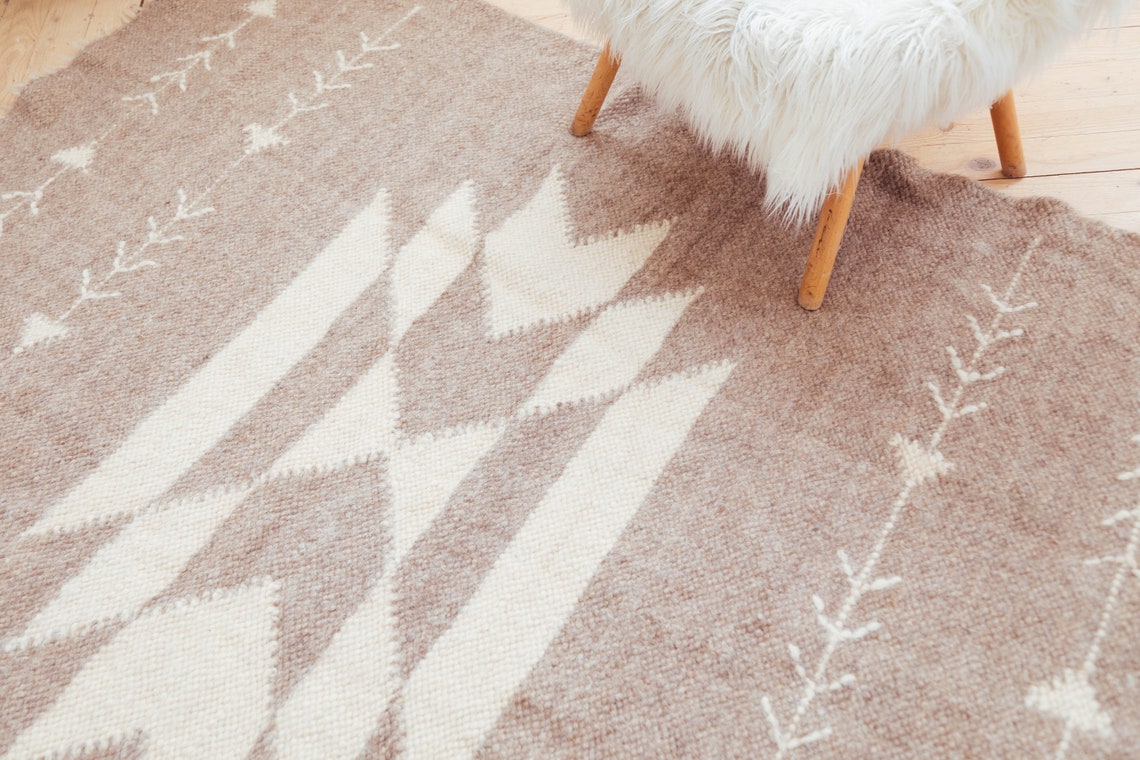 Neutral Beige Aztec Rug With White Pattern 5x7, Large Wool Area Rug ...