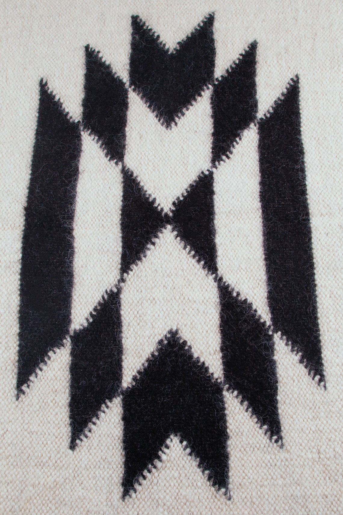 White and Black Aztec Wool Area Rug 6х7 Large White Aztec - Etsy