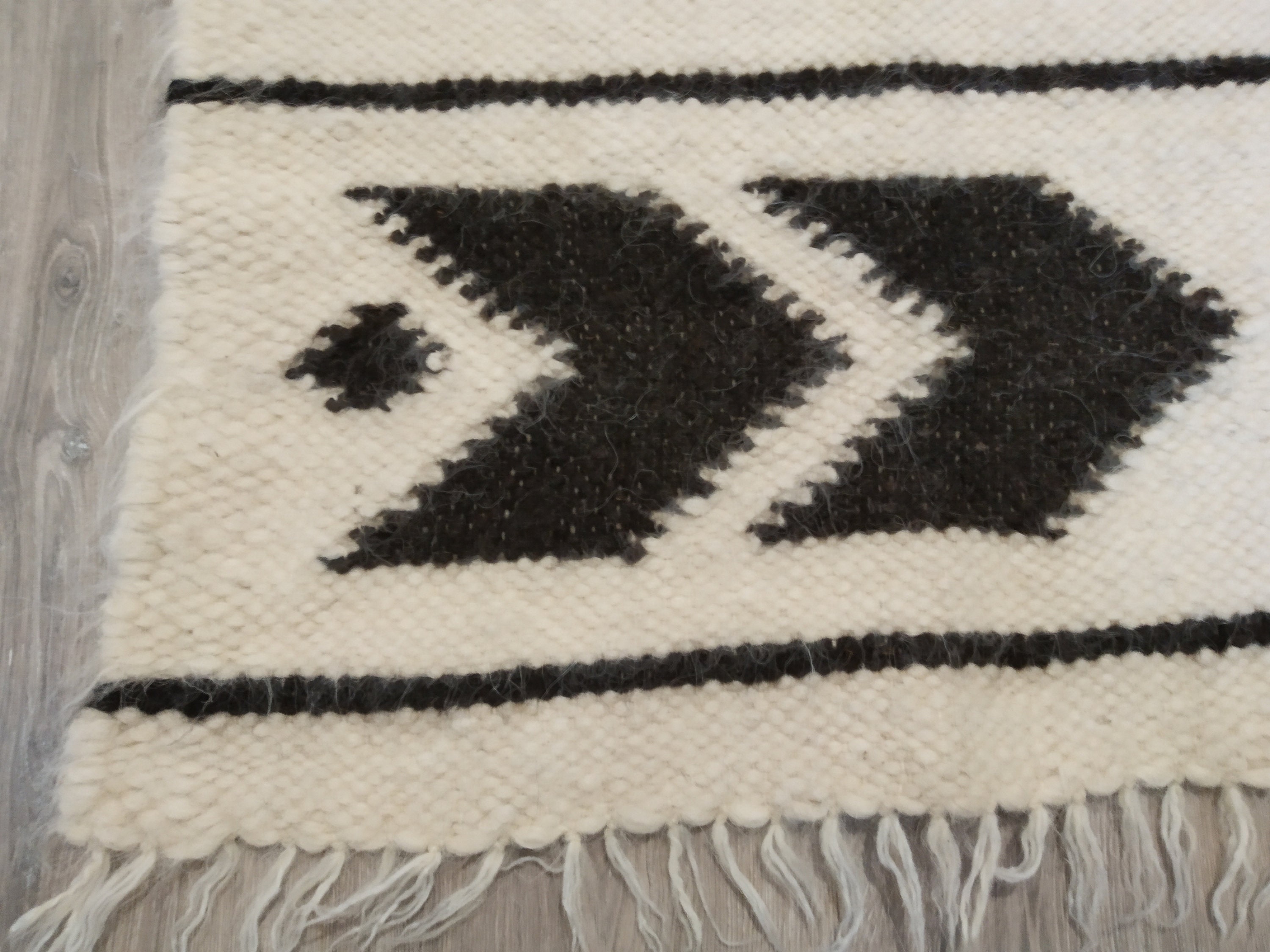 White and Black Aztec Wool Area Rug 67 х 76 White - Etsy