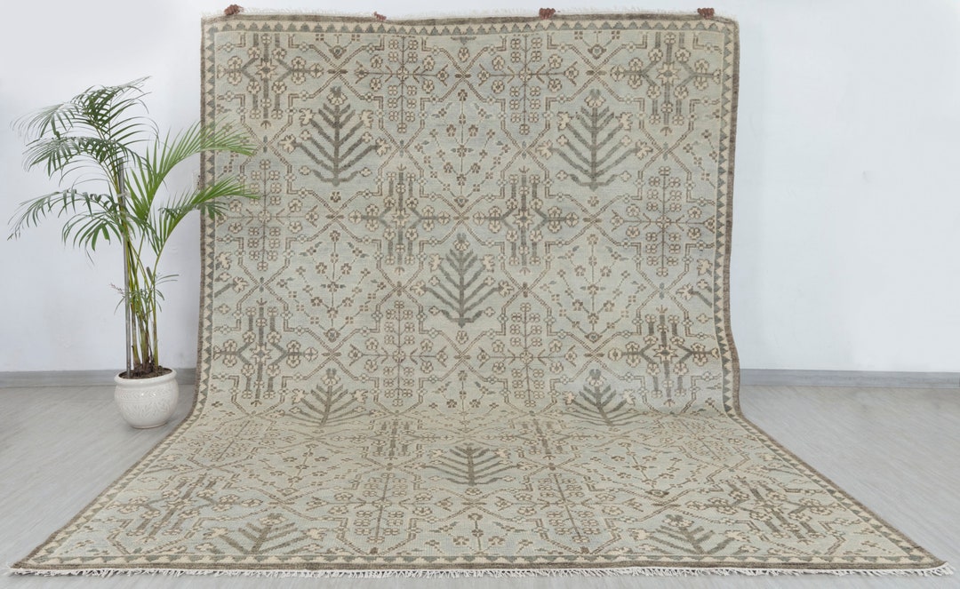 Soft Green Grey Turkish Wool Oushak Design Hand Knotted Hand Spun Wool ...