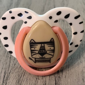 Tommee Tippee Pacifier 6-18 Months - Etsy