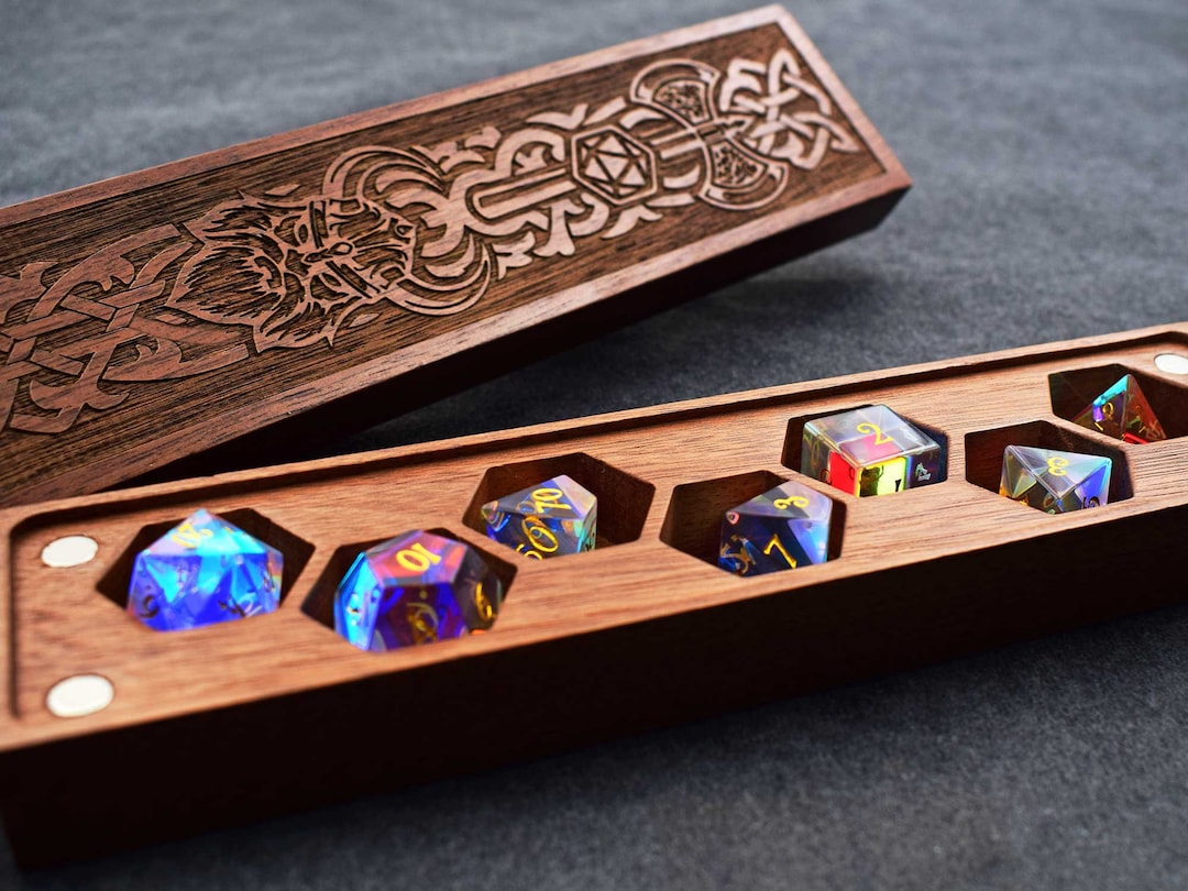 Personalized D and D Dice Box-dungeons and Dragons Dice - Etsy