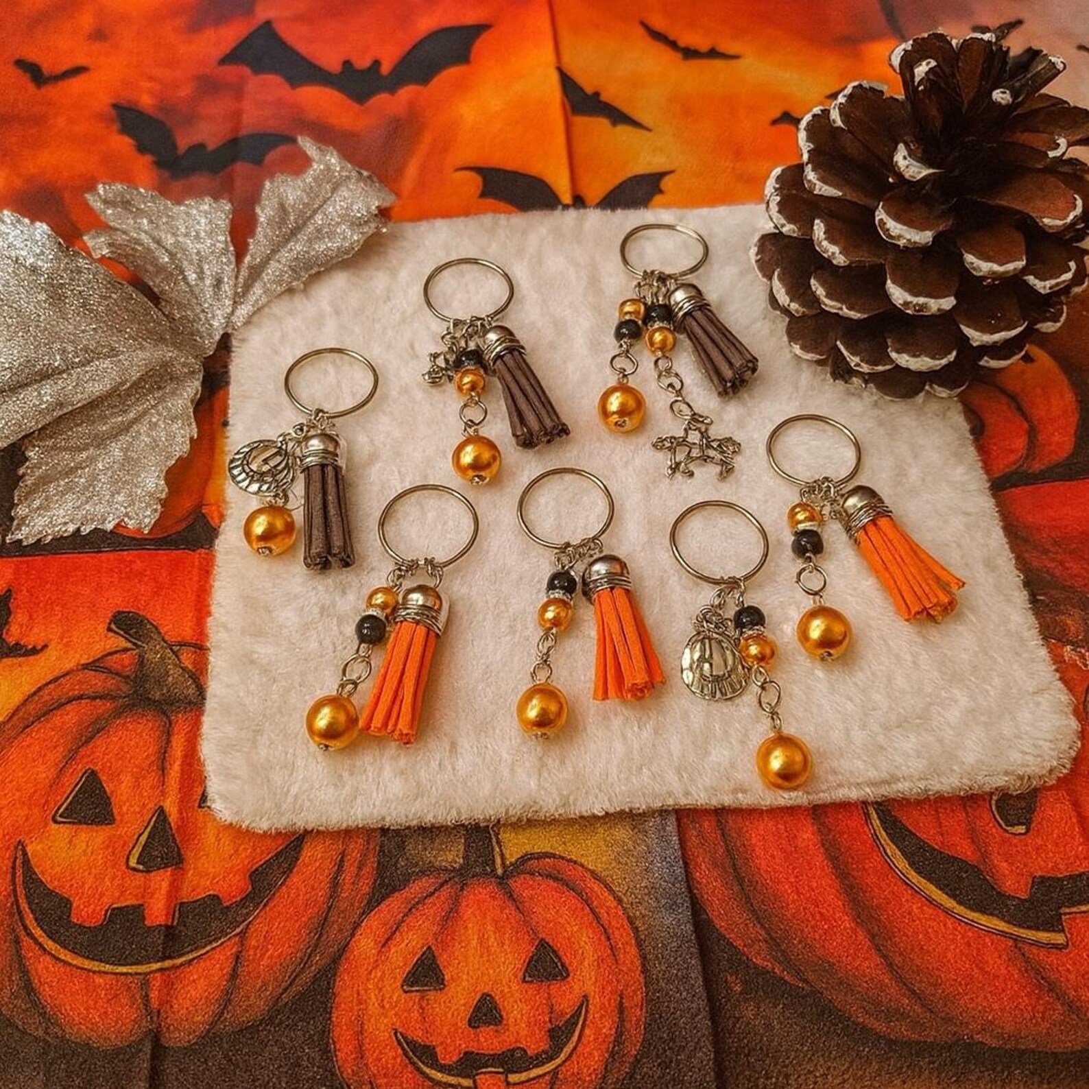 130 Halloween Tassel Keychains Favors: Jack O Lantern, Bulk Keepsakes ...