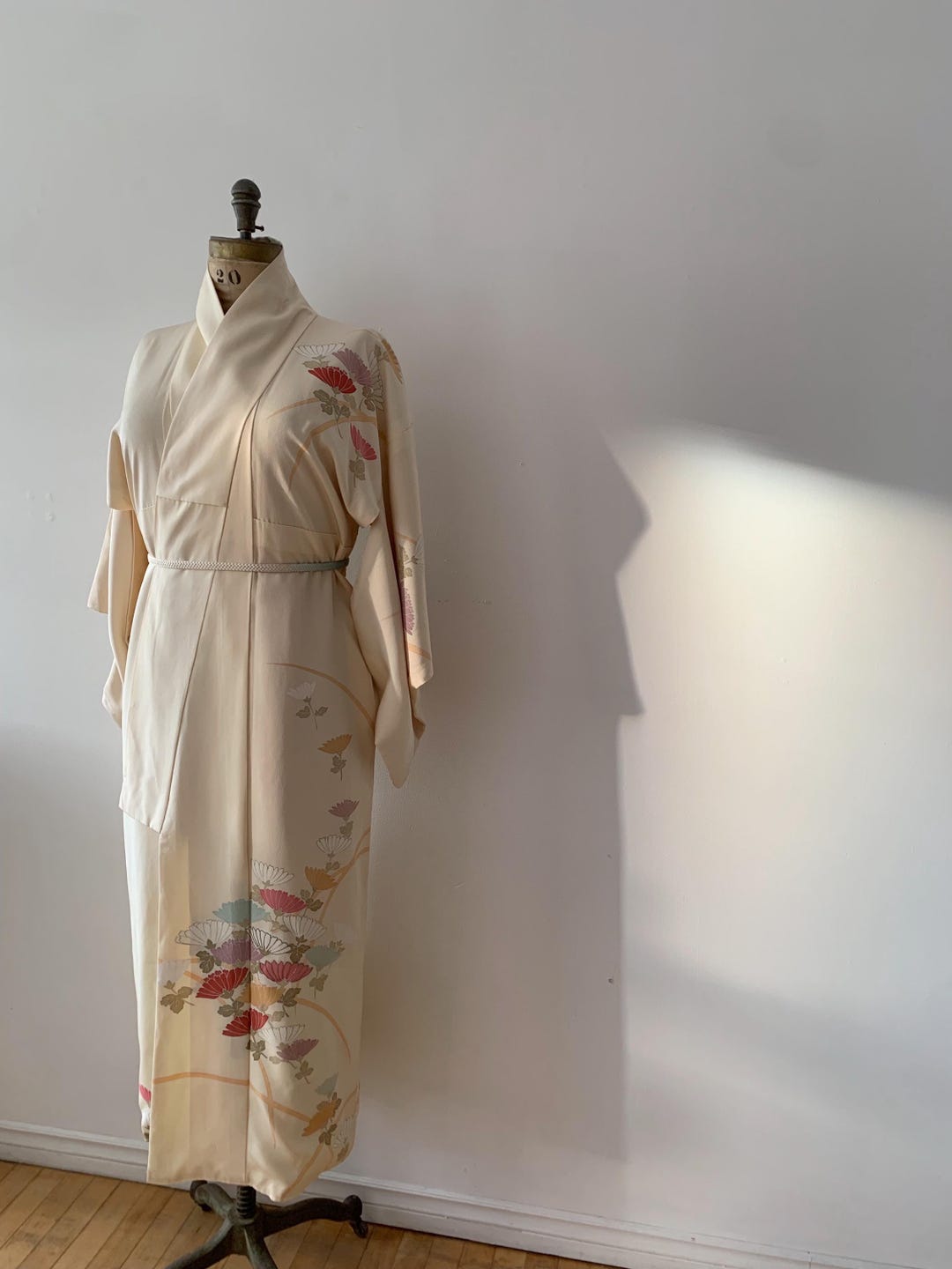 Cream Silk Kimono W/ Hand-painted Chrysanthemum Flowers // Japanese ...