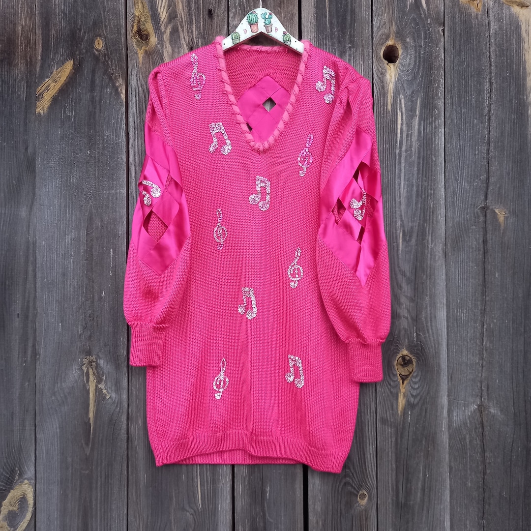 80s Hot Pink Sweater Woman Embroidery Sequins Musical Notes Treble Clef ...