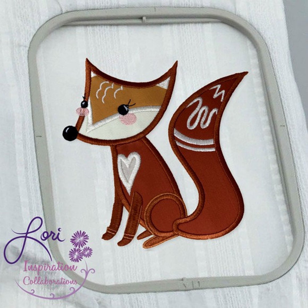 Heart Fox Applique Design, Fox Embroidery Pattern, Fox Designs, Fox ...