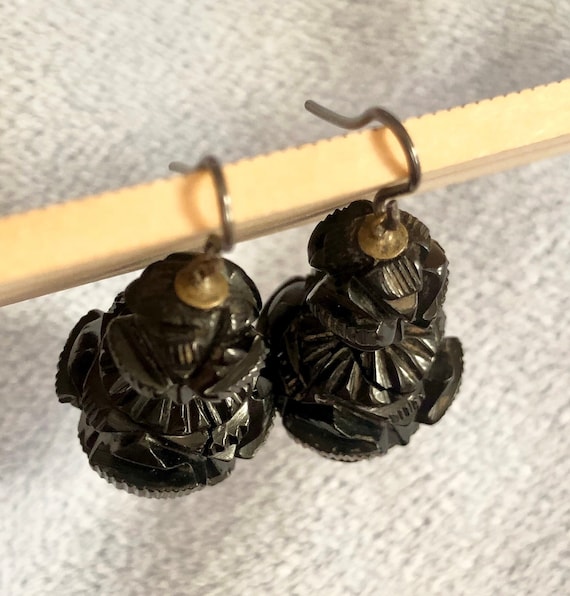Antique Victorian Carved Whitby Jet orb Gothic earrin… - Gem