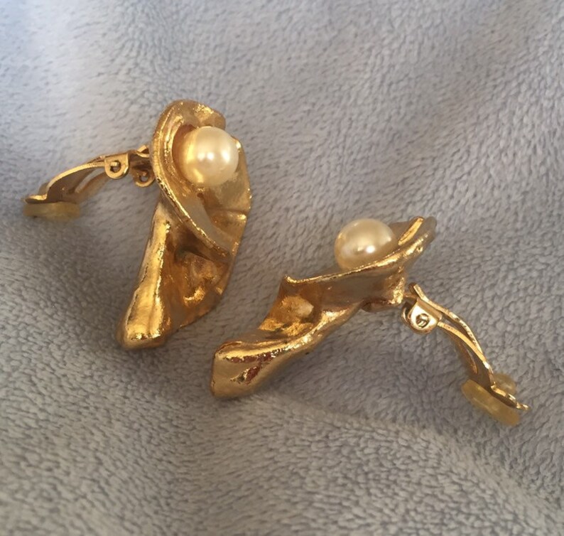 Vintage Ribbon Yves Saint Laurent Style Unmarked Clip on - Etsy