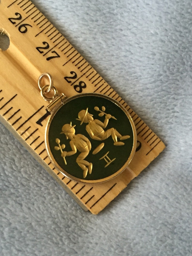 14K Gold Spinach Jade Gemini Coin Pendant | Etsy