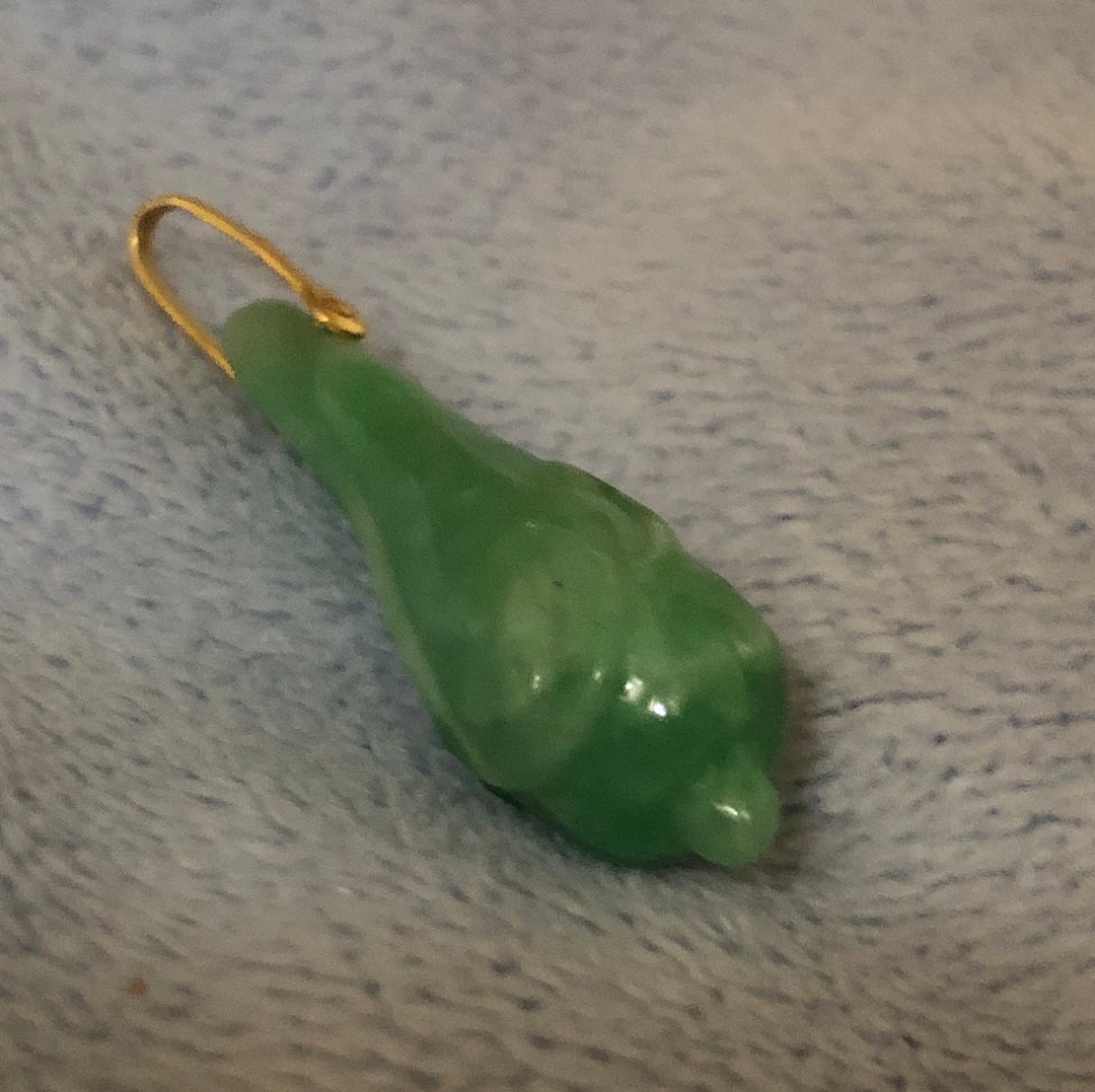 Art Deco 14K Gold Carved Floral Jade Cone Pendant for Necklace Apple ...
