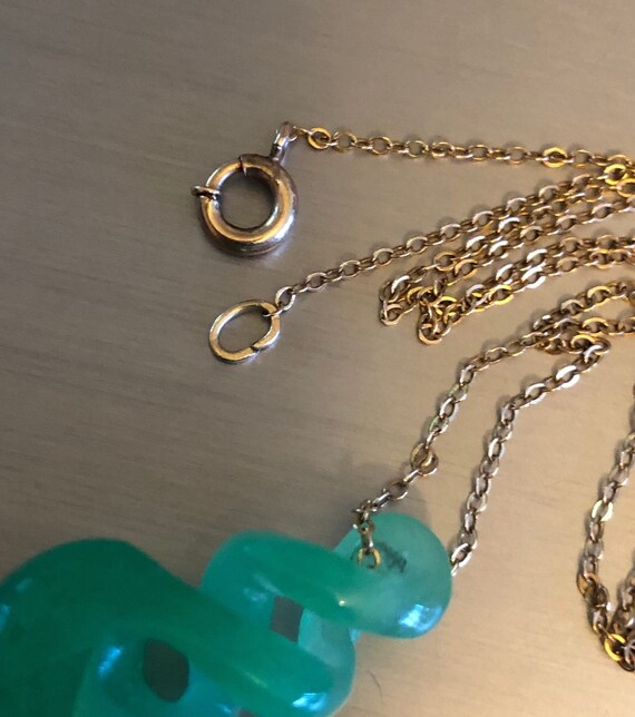Antique Gold Chain necklace W/Carved Apple Green Jade… - Gem