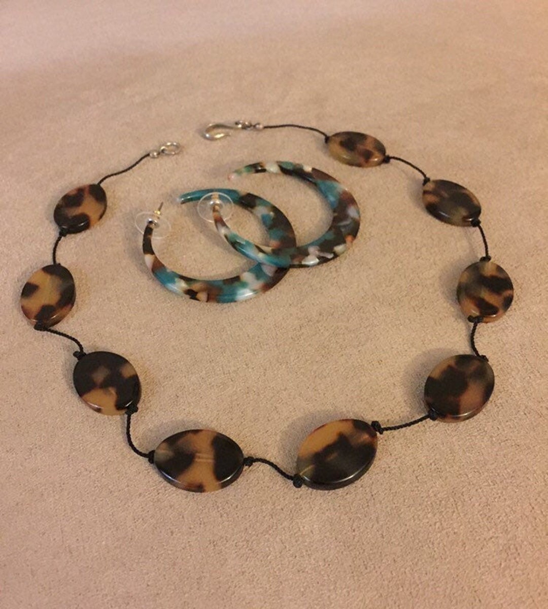 Vintage Lucite Shell Choker Necklace and Hoop Moon Earrings - Etsy