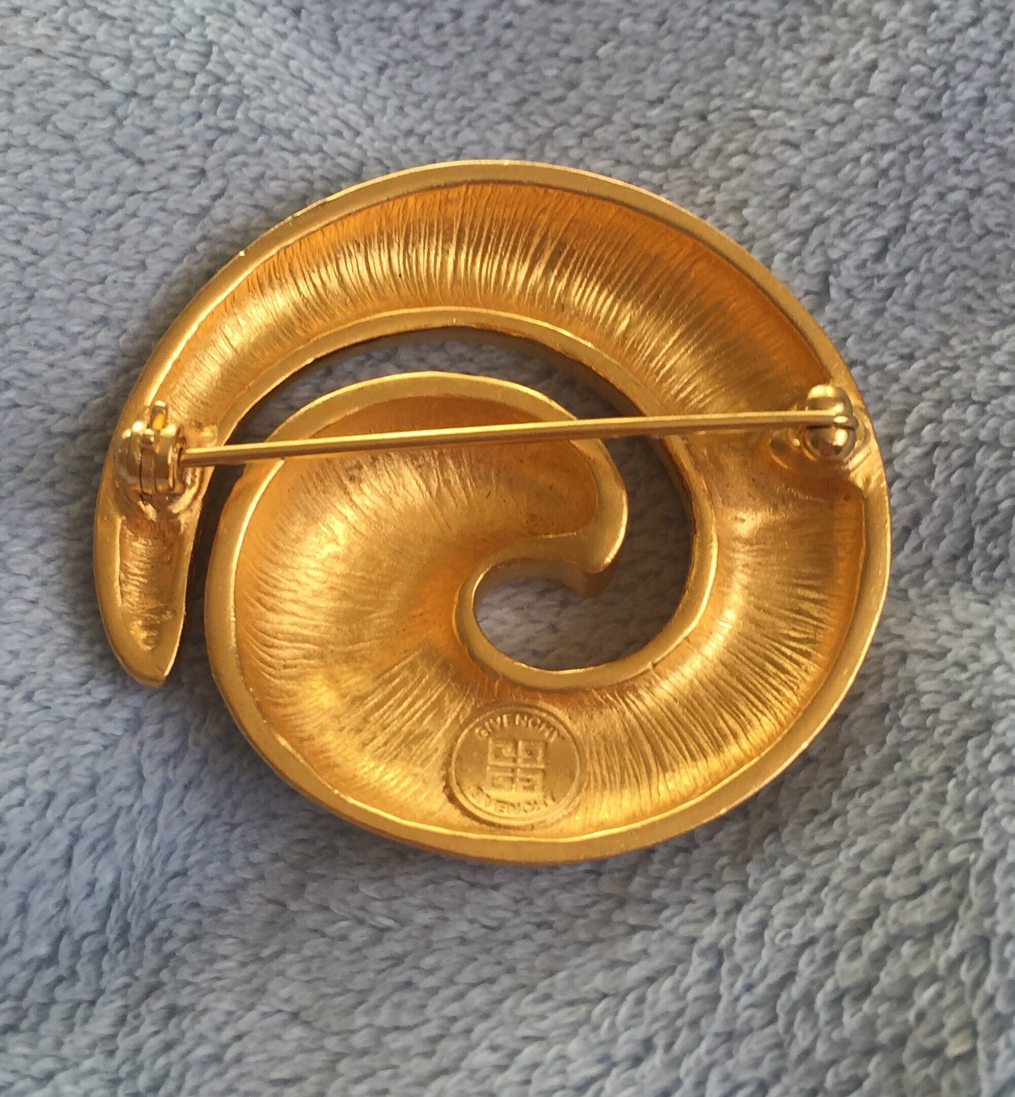 Large Givenchy Matte Gold Pin Brooch - Etsy