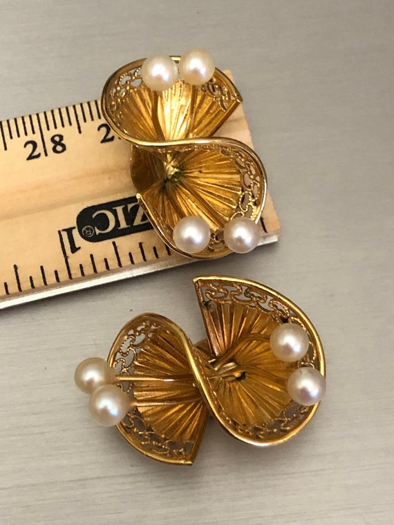 Retro 12K Gold Filled Swirl Fan Design Earrings pearl… - Gem