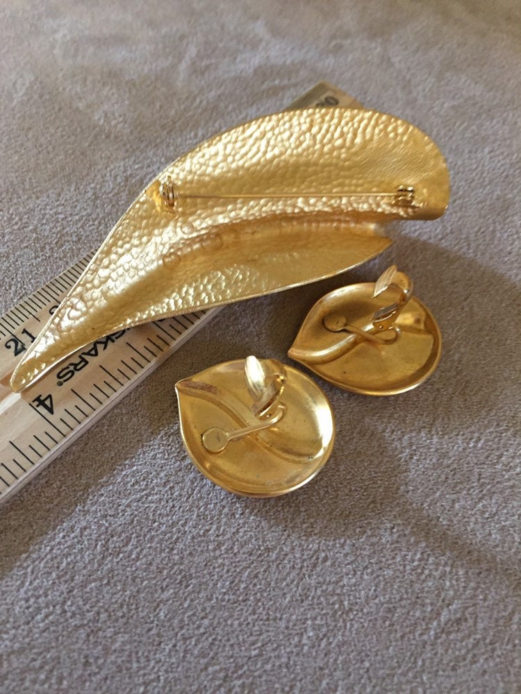 Vintage Matte Gold Large Pin and Earrings Plain Brushed Gold - Etsy