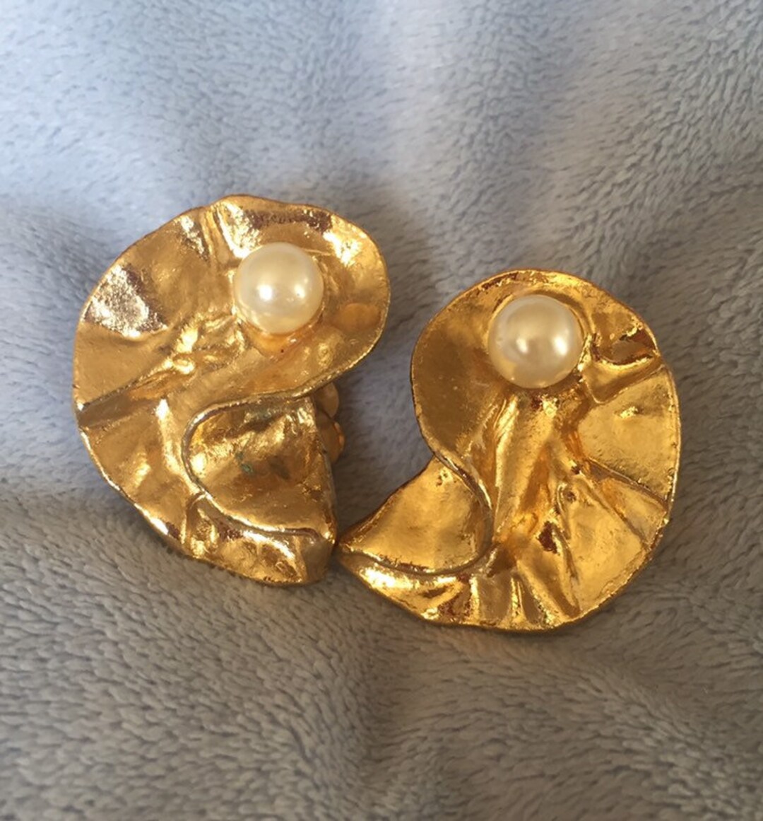 Vintage Ribbon Yves Saint Laurent Style Unmarked Clip on Earrings - Etsy