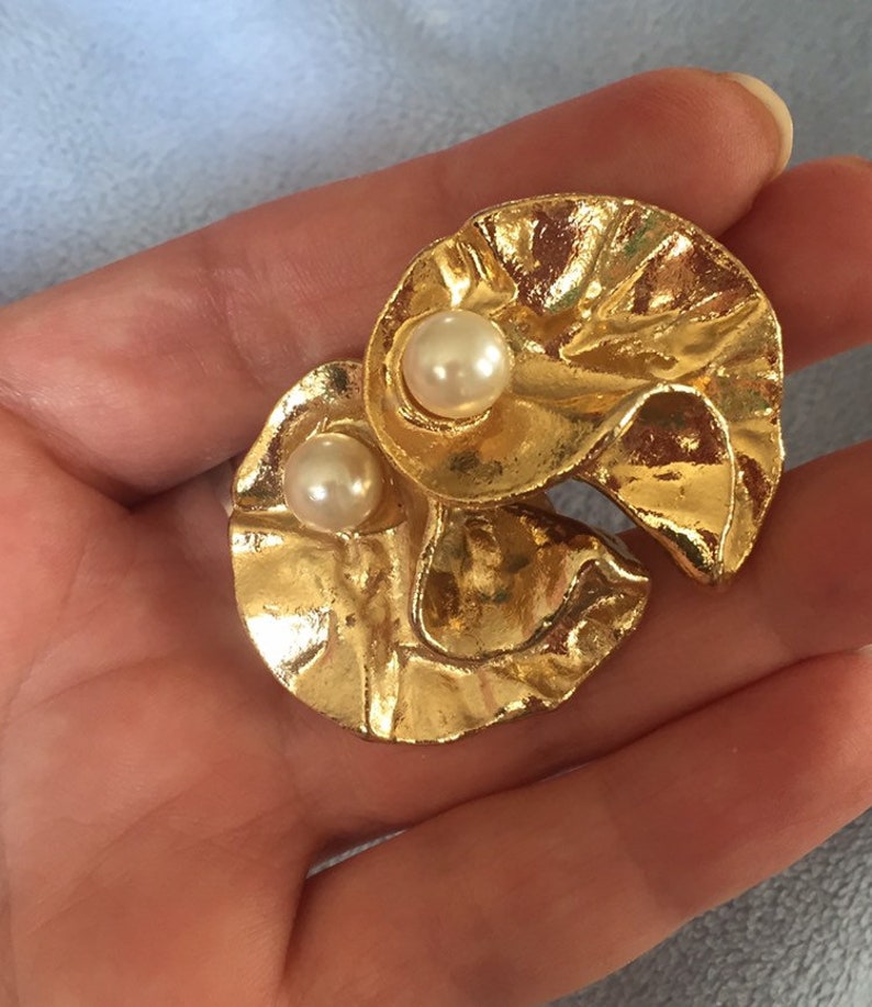 Vintage Ribbon Yves Saint Laurent Style Unmarked Clip on - Etsy