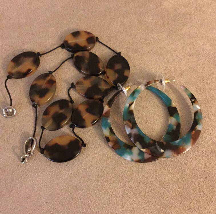 Vintage Lucite Shell Choker Necklace and Hoop Moon Earrings - Etsy