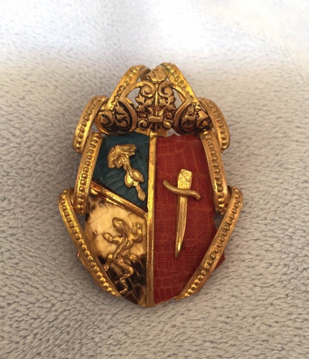 1930’s - 1940’s Classic German Coat of Arms Shield Pin Geschutzt W ...