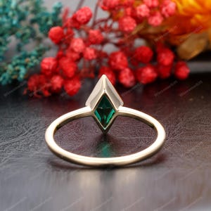 Simple Bezel Set Rhombus Shaped Emerald Ring, Emerald Engagement ...